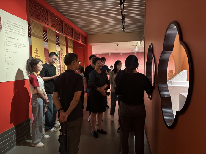 邂逅多彩大明 感悟文化自信——离退休人员工作处党总支第一党支部（在职）开展主题党日活动-离退休人员工作处